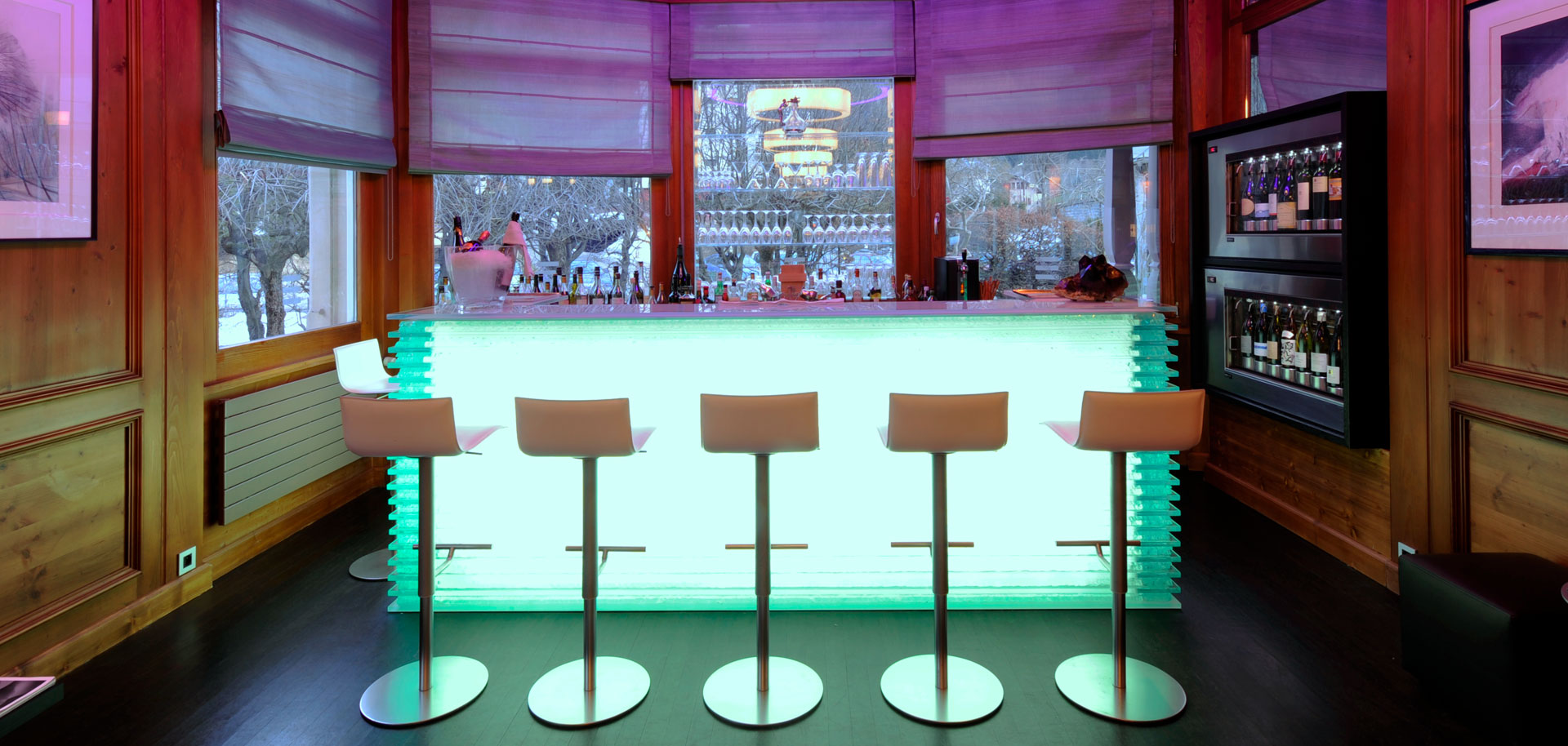 Best Bars & Restaurants in Chamonix| Leo Trippi