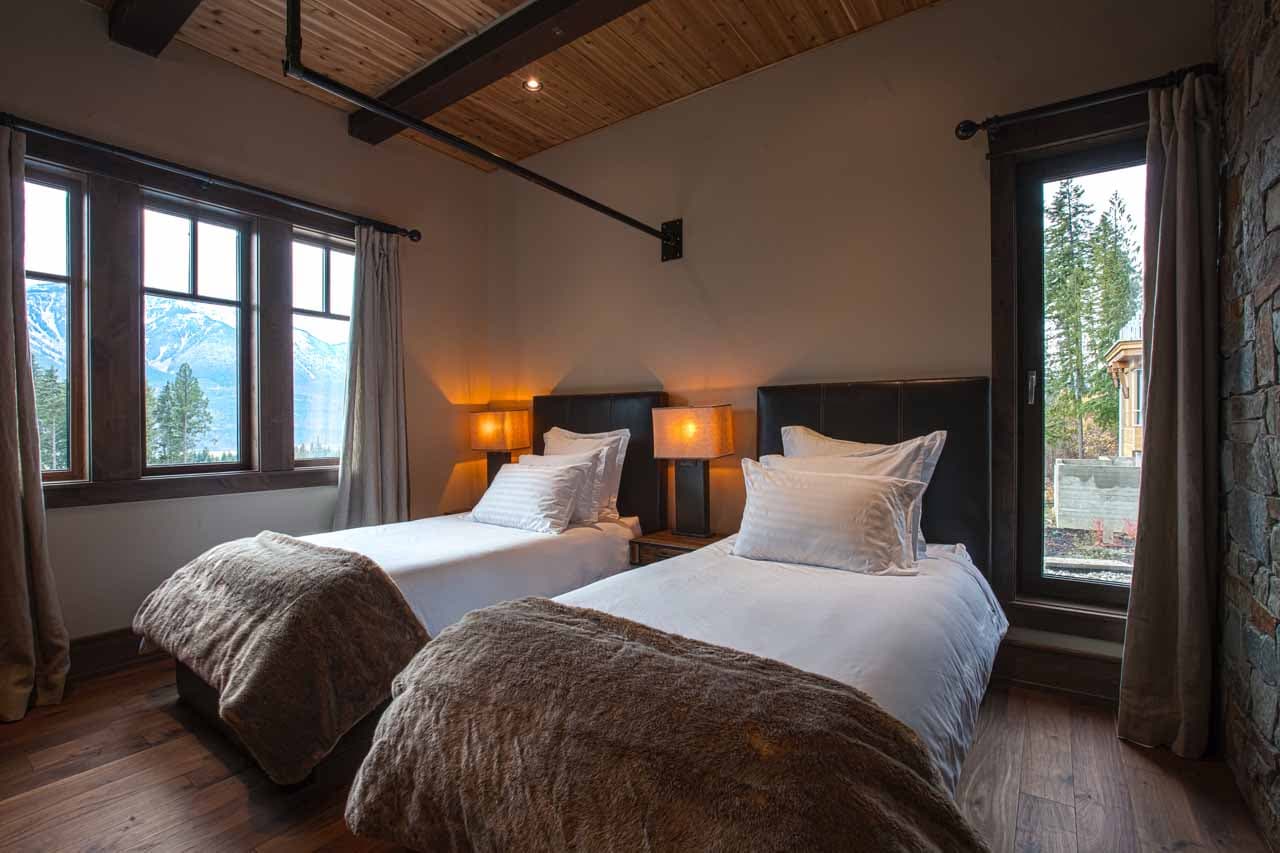 Bison Lodge, Revelstoke | Leo Trippi