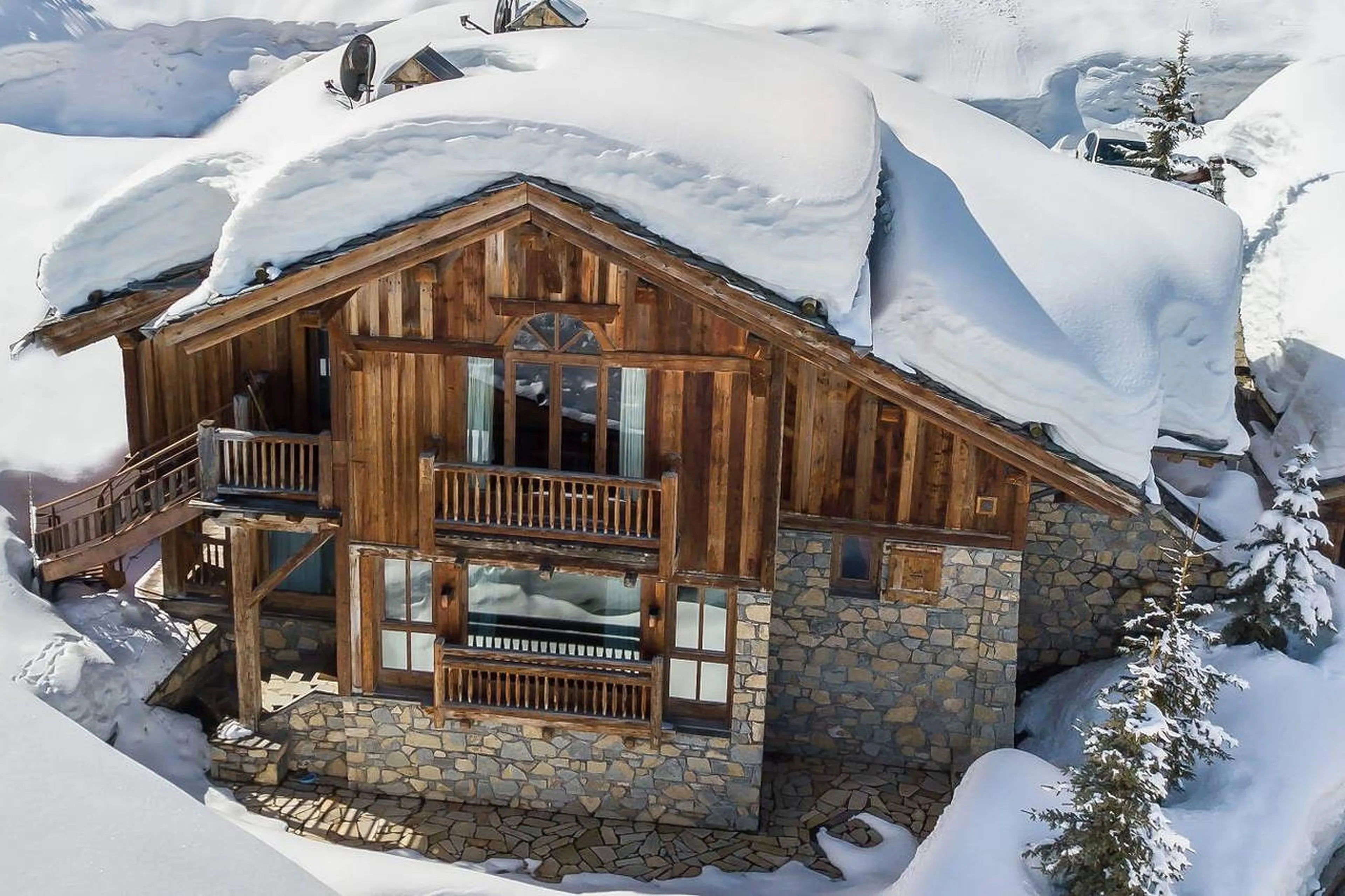 Courchevel 1850 Luxury Chalets, Courchevel 1850 Ski Holidays | Leo Trippi