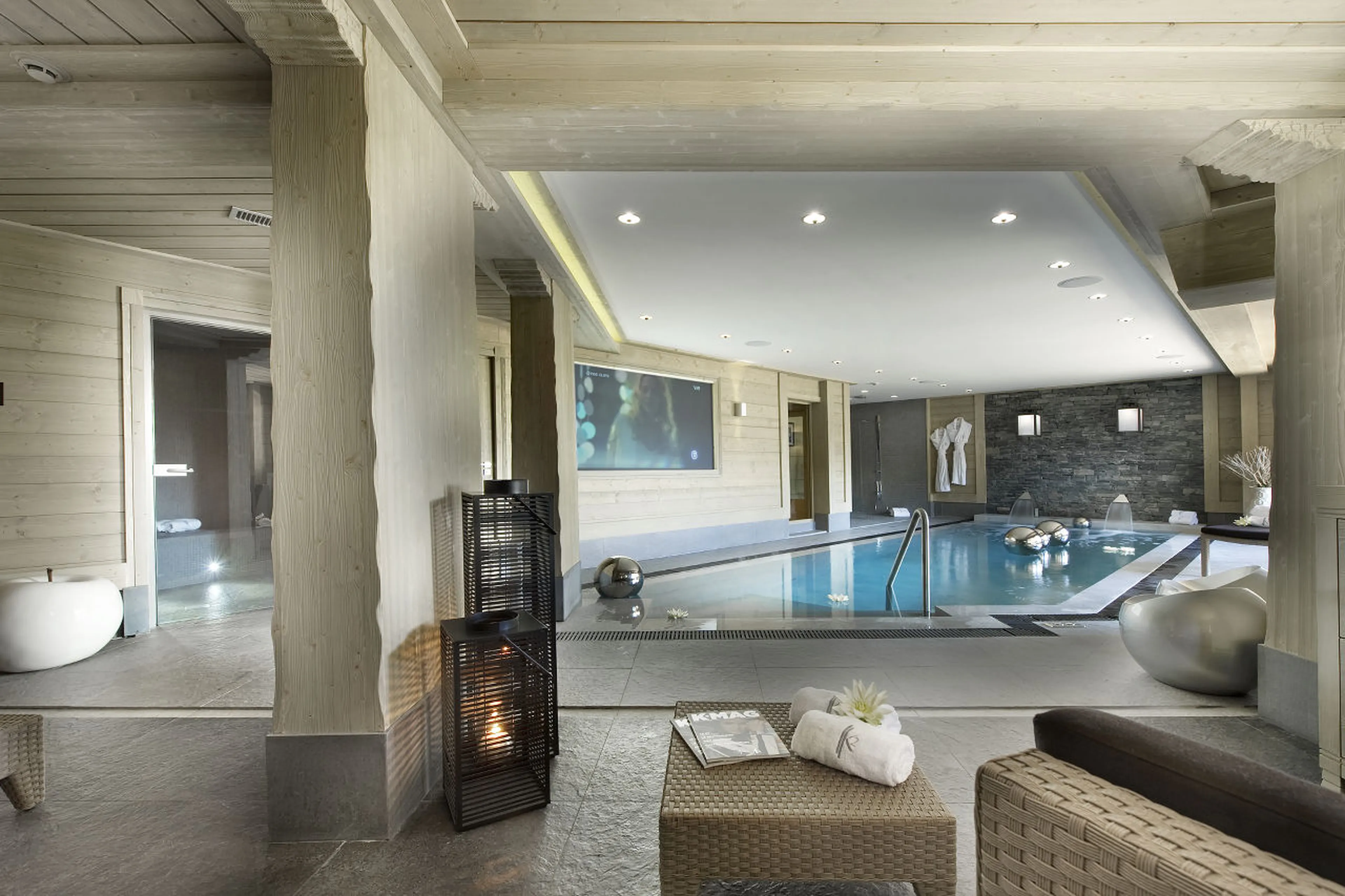 Courchevel 1850 Luxury Chalets, Courchevel 1850 Ski Holidays | Leo Trippi