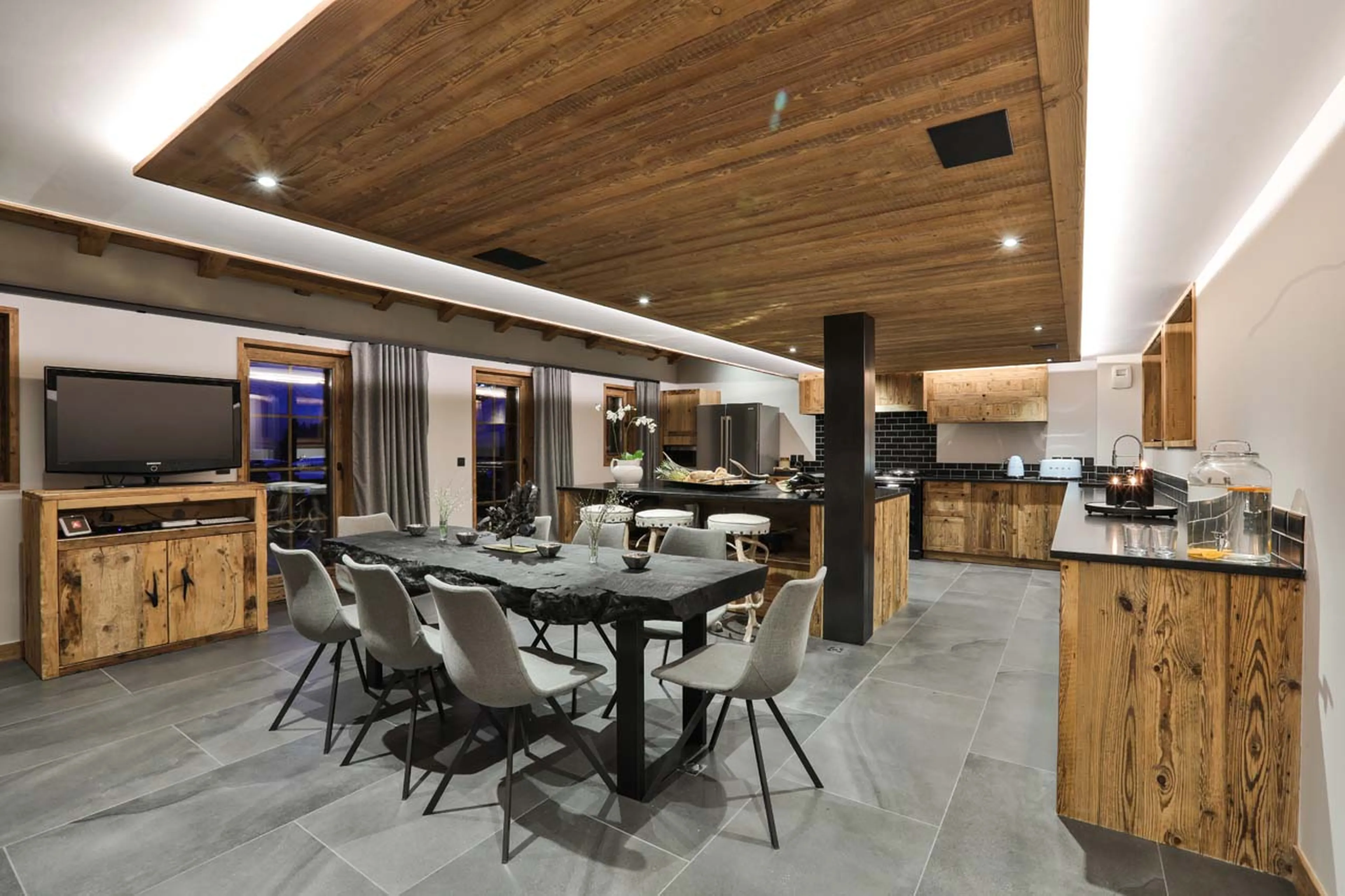 Chalet Azurite, Chamonix | Leo Trippi