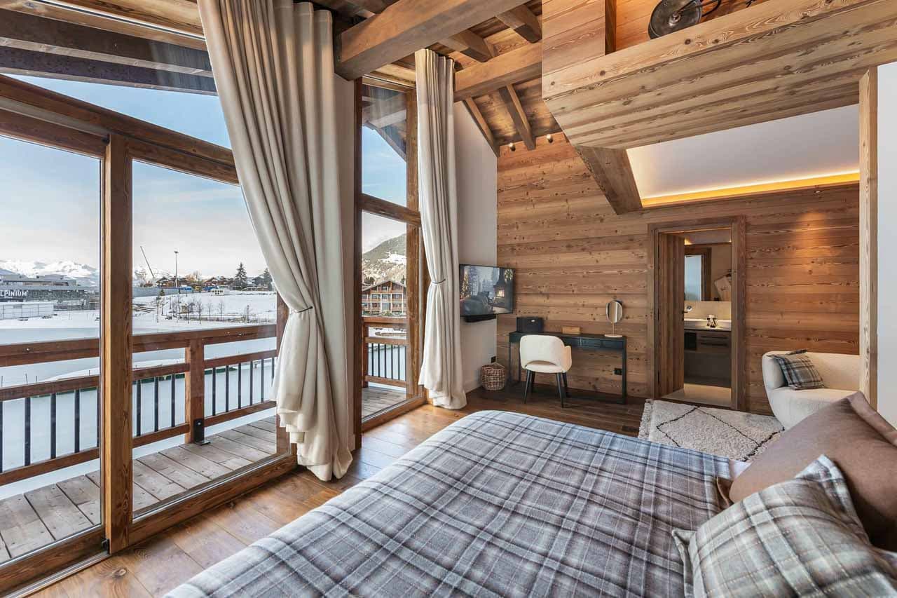 Courchevel Le Praz Luxury Ski Chalets - Exclusive Ski Holidays | Leo Trippi