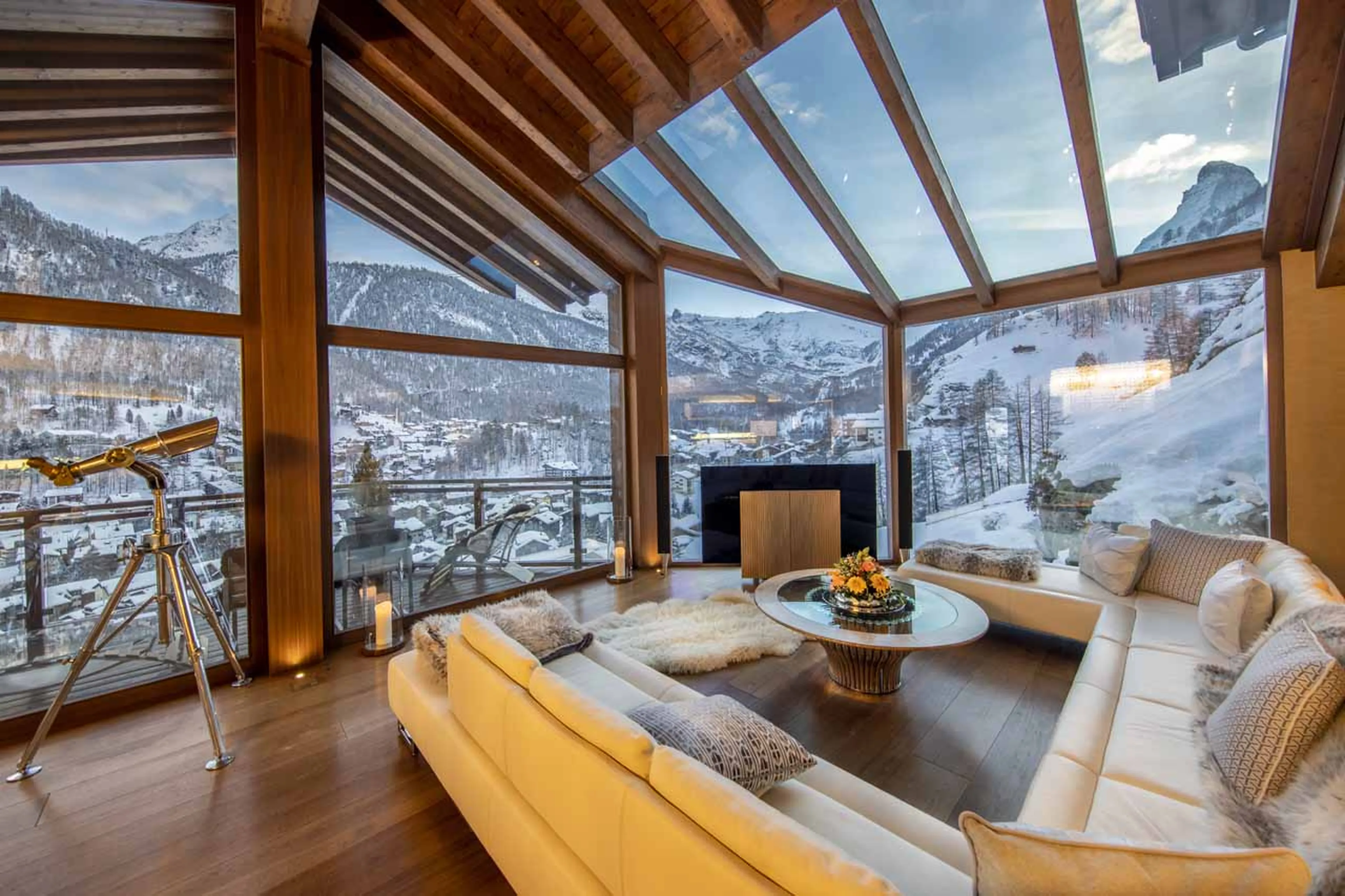 Luxury Ski Chalets to Rent, Luxury Ski Chalet Holidays 2025/26 | Leo Trippi