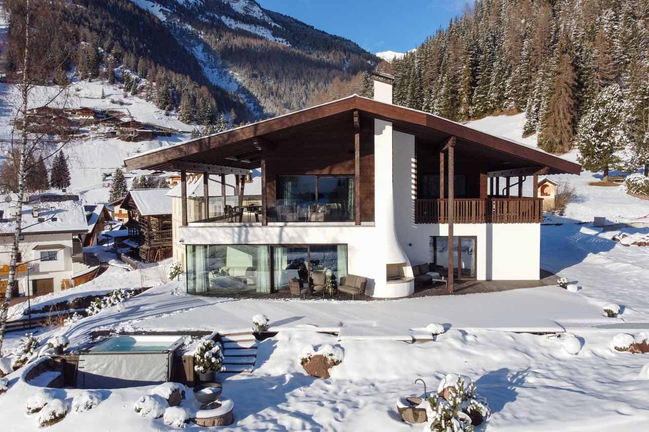 Val Gardena Luxury Ski Chalets - Exclusive Ski Holidays | Leo Trippi